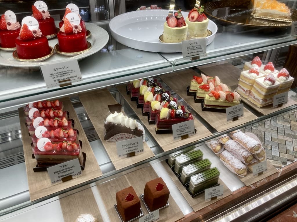 【鈴鹿市】アイスをお外で。「パティスリートレイズ」のこんな楽しみ方はいかが？ | 号外NET 鈴鹿市・亀山市